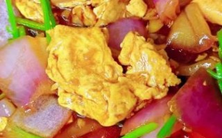 洋葱怎么炒好吃_洋葱炒蛋的家常做法