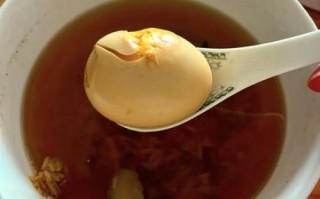 艾叶煮鸡蛋治婴儿胀气吗_婴儿胀气用艾叶煮鸡蛋靠谱吗