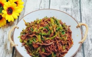 孜然炒肉怎么炒才嫩_孜然炒肉的家常做法