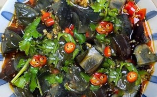 皮蛋怎么做才好吃_皮蛋制作步骤详解