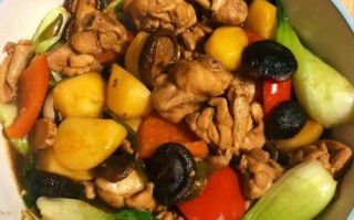 黄焖鸡米饭家常做法_黄焖鸡米饭怎么做才好吃