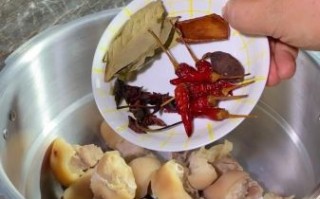 高压锅炖猪蹄怎么做_高压锅炖猪蹄需要多久