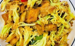 肉炒菜花怎么炒好吃_肉炒菜花用五花肉还是里脊