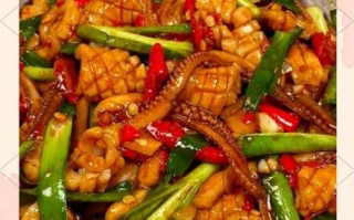 炒鱿鱼丝怎么做好吃_家常炒鱿鱼丝的做法窍门