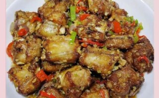 蒜香排骨怎么做_家常蒜香排骨做法