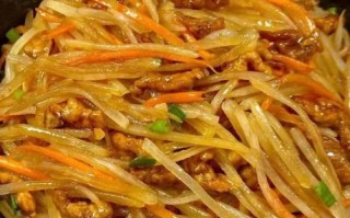 土豆胡萝卜怎么炒好吃_家常土豆胡萝卜做法