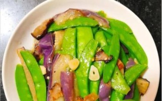 茄子炒腊肉怎么做_腊肉炒茄子先炒哪个