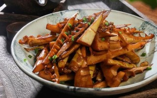 油焖笋炒什么好吃_油焖笋配什么肉最香