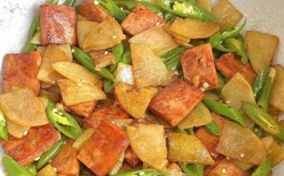 家常土豆片炒肉怎么做_土豆片炒肉先炒肉还是先炒土豆