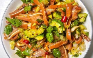 凉拌猪耳朵怎么做_凉拌猪耳朵需要焯水吗