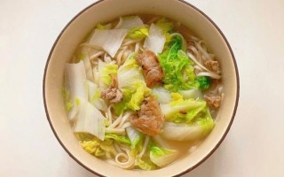 青菜清汤面怎么做_清汤面青菜放多少合适