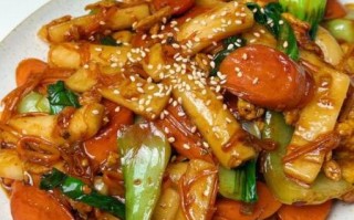 炒年糕条怎么做_年糕条不粘锅技巧