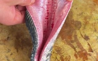 酸菜鱼怎么做_酸菜鱼做法步骤视频