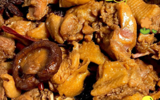 小鸡炖蘑菇怎么做_东北家常做法详解