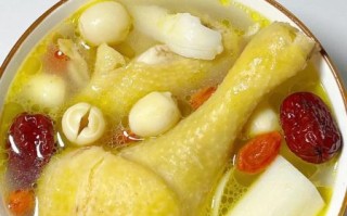 鸡汤放什么药材_哪些药材炖鸡汤最补
