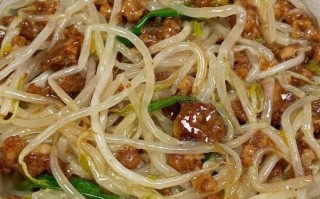 猪肉炒黄豆芽怎么炒好吃_黄豆芽要不要焯水