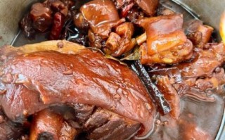 猪肘子怎么炖才软糯_猪肘子去腥技巧