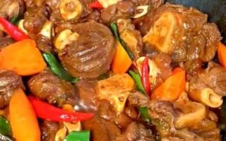 烀羊腿的家常做法_烀羊腿怎么做好吃又烂