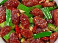 腊肠炒什么菜好吃_腊肠和什么炒好吃