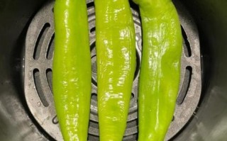 烤辣椒怎么做_烤辣椒用烤箱还是炭火