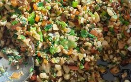 炒青菜蒸包子怎么做_蒸包子需要多久