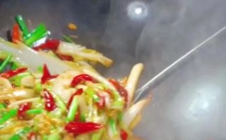 醋溜白菜怎么做才脆_醋溜白菜要不要焯水