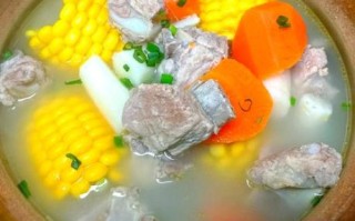 排骨汤怎么炖好喝又营养_排骨汤家常做法步骤