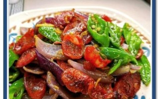 腊肠炒青椒的腊肠要煮吗_腊肠炒之前要不要焯水