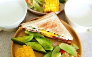 高效营养早餐搭配_早餐吃什么健康又省时