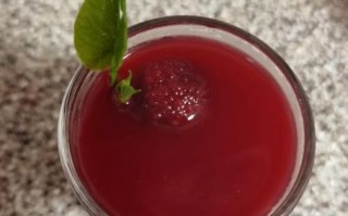 鲜榨杨梅汁怎么做_鲜榨杨梅汁的做法步骤