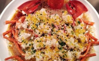 大龙虾怎么做好吃_清蒸蒜蓉香辣做法