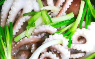 迷你小八爪鱼怎么做好吃_迷你小八爪鱼焯水几分钟