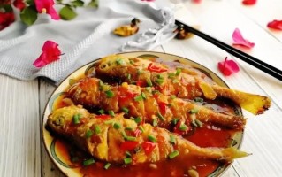 烧黄鱼的家常做法_黄鱼怎么烧才鲜嫩不腥