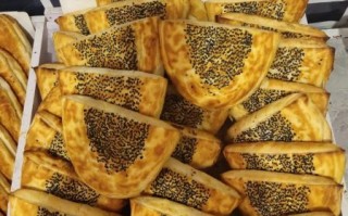 锅盔是哪里的特产_锅盔起源于哪个省