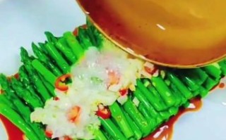 蒜蓉芦笋怎么做_蒜蓉芦笋焯水几分钟