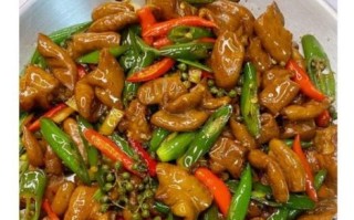 爆炒肥肠怎么清洗才干净_爆炒肥肠的家常做法步骤