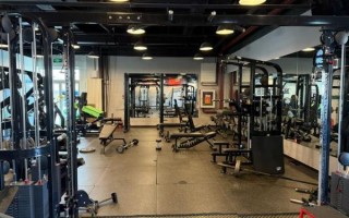附近哪里有靠谱的健身房_如何选择离家最近的健身房