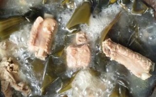 海带排骨汤怎么做_海带排骨汤要焯水吗