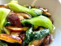 上海青炒香菇怎么做_上海青炒香菇需要焯水吗