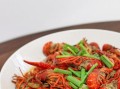 烧小龙虾怎么做_烧小龙虾需要焯水吗