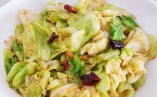 炒包菜的家常做法_包菜怎么炒才脆