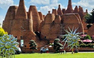 弥勒旅游景点有哪些_弥勒旅游必去景点推荐