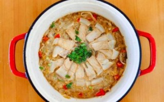 炒酸菜白肉怎么做_酸菜白肉的家常做法