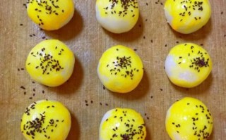 蛋黄酥怎么做_蛋黄酥家常做法