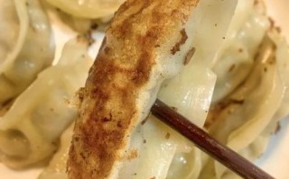 速冻水饺怎么煎不破皮_速冻煎饺的正确做法