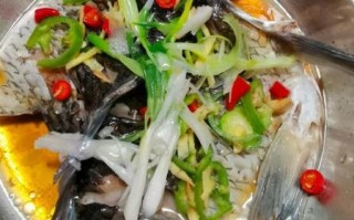 清蒸鲫鱼怎么做_清蒸鲫鱼蒸多久才鲜嫩