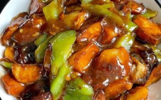 地三鲜怎么做简单又好吃_家常地三鲜少油技巧