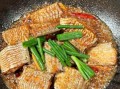 烧带鱼怎么不粘锅_烧带鱼怎么入味