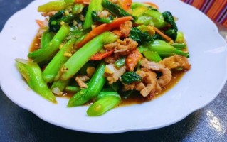 青菜炒肉丝怎么做_青菜炒肉丝先炒肉还是先炒青菜