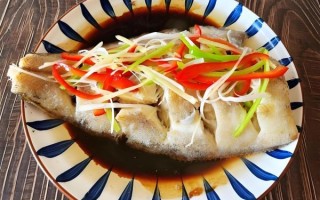 清蒸鲽鱼怎么做_清蒸鲽鱼蒸几分钟才鲜嫩